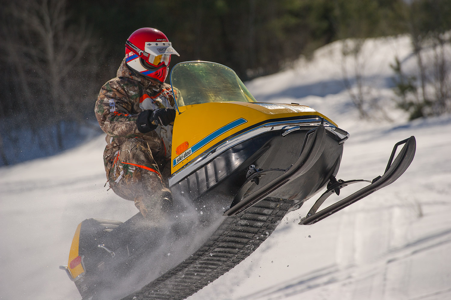 How to Buy a Vintage Snowmobile - Supertrax Online
